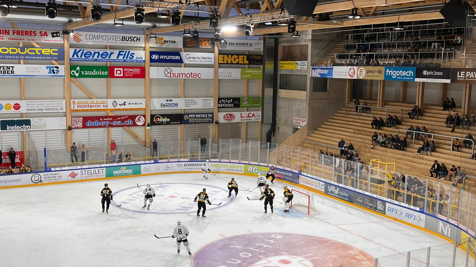 Collins trifft kurz vor Schluss zum Sieg - News - EHCO