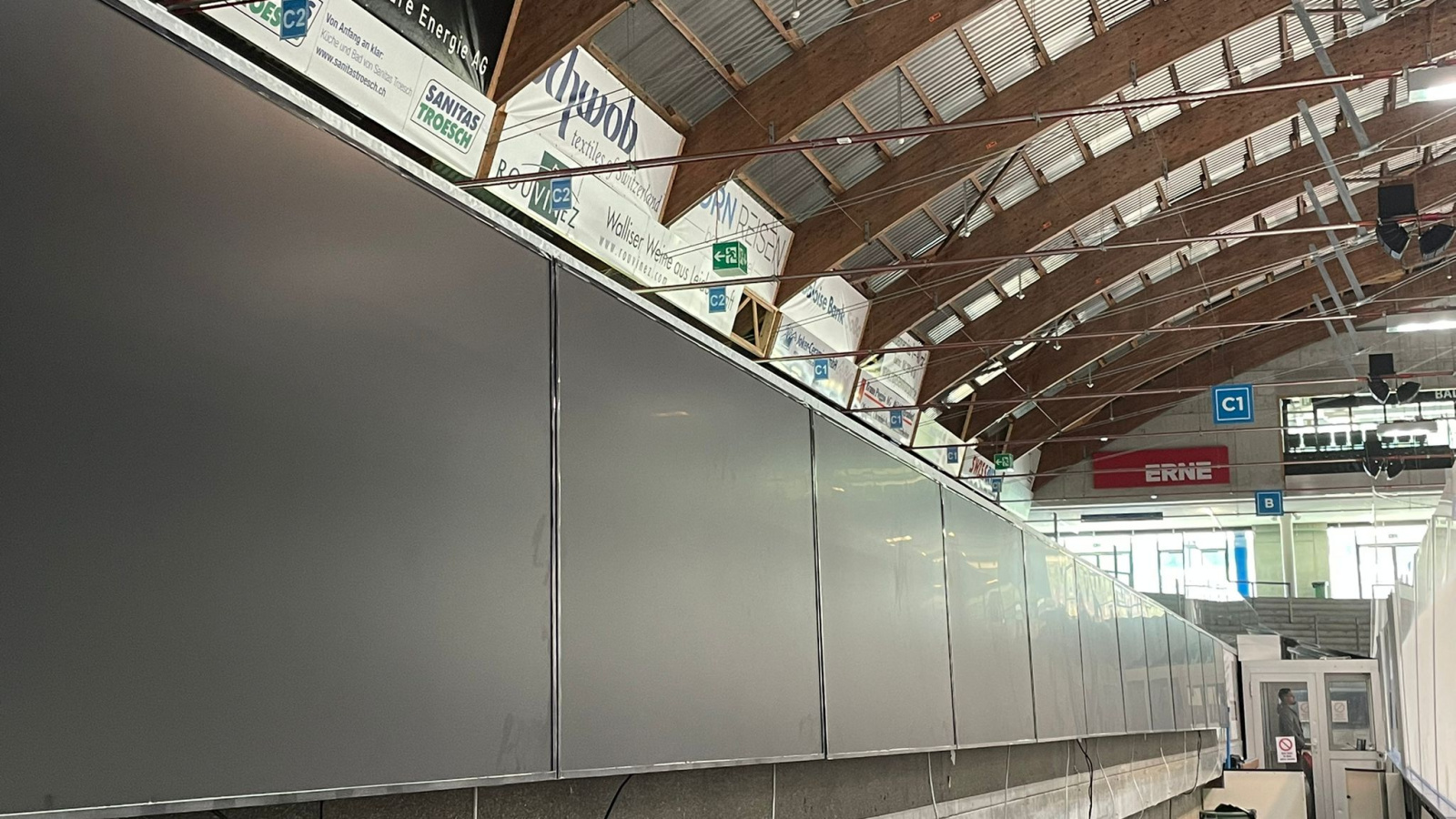 Erst Screens, dann LED-Bande - News - EHCO